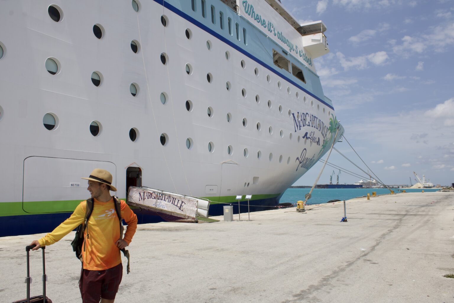 Visiting the Grand Bahamas on a Budget: Activities, Hotels & More!